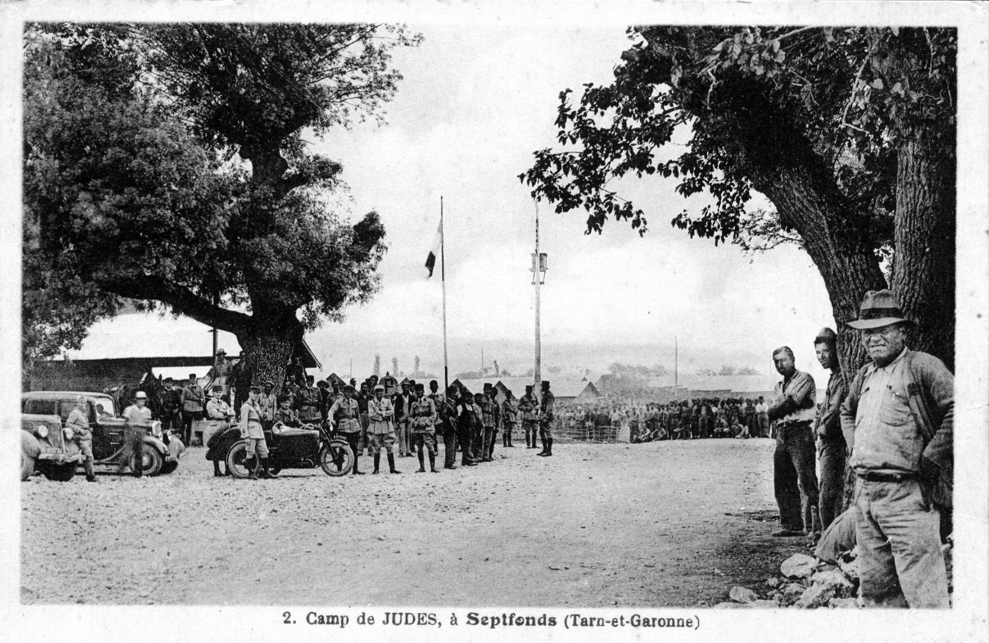 275 000 miliciens sont internés dans les camps - MHRE89